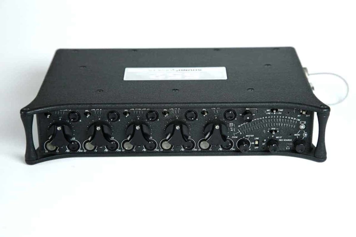 Sound Devices 552 - Camera Rentals, Projectors, Production Services ...